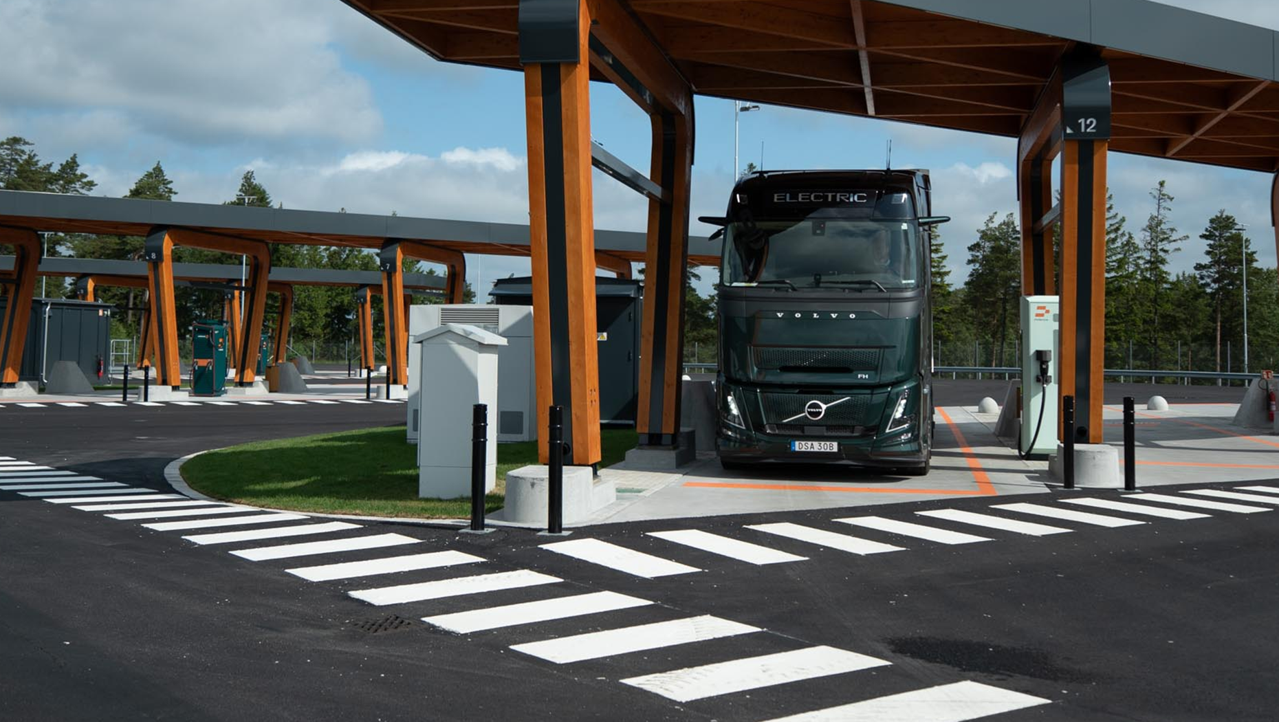 EV charging infrastructure | Volvo Energy